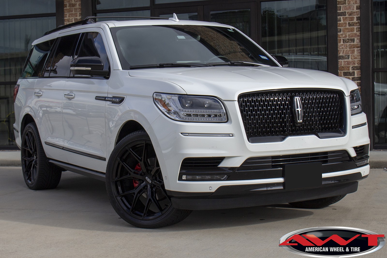 White 2022 Lincoln Navigator