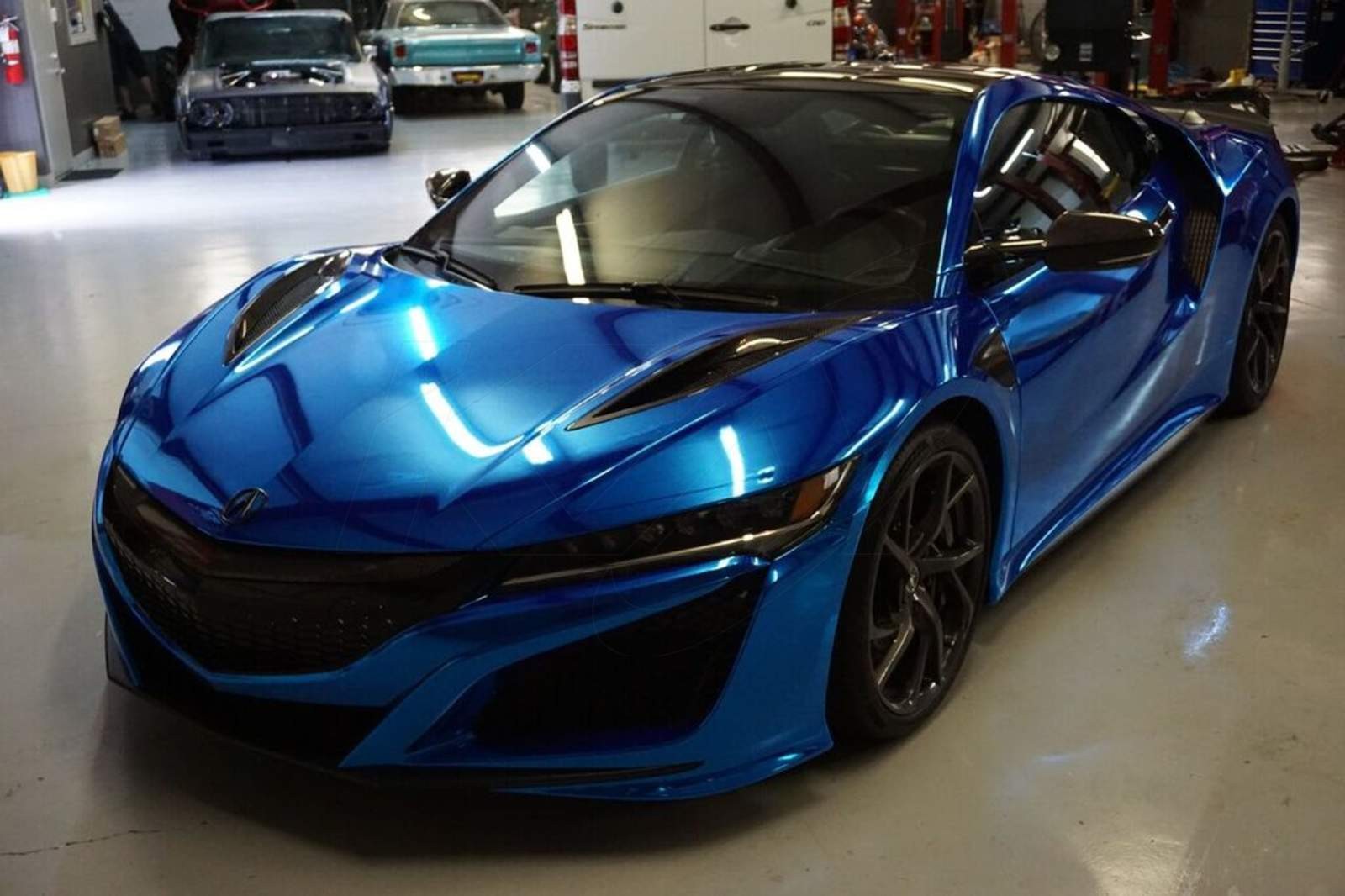 2018 Acura NSX – Custom Blue Lightening Vinyl Wrap