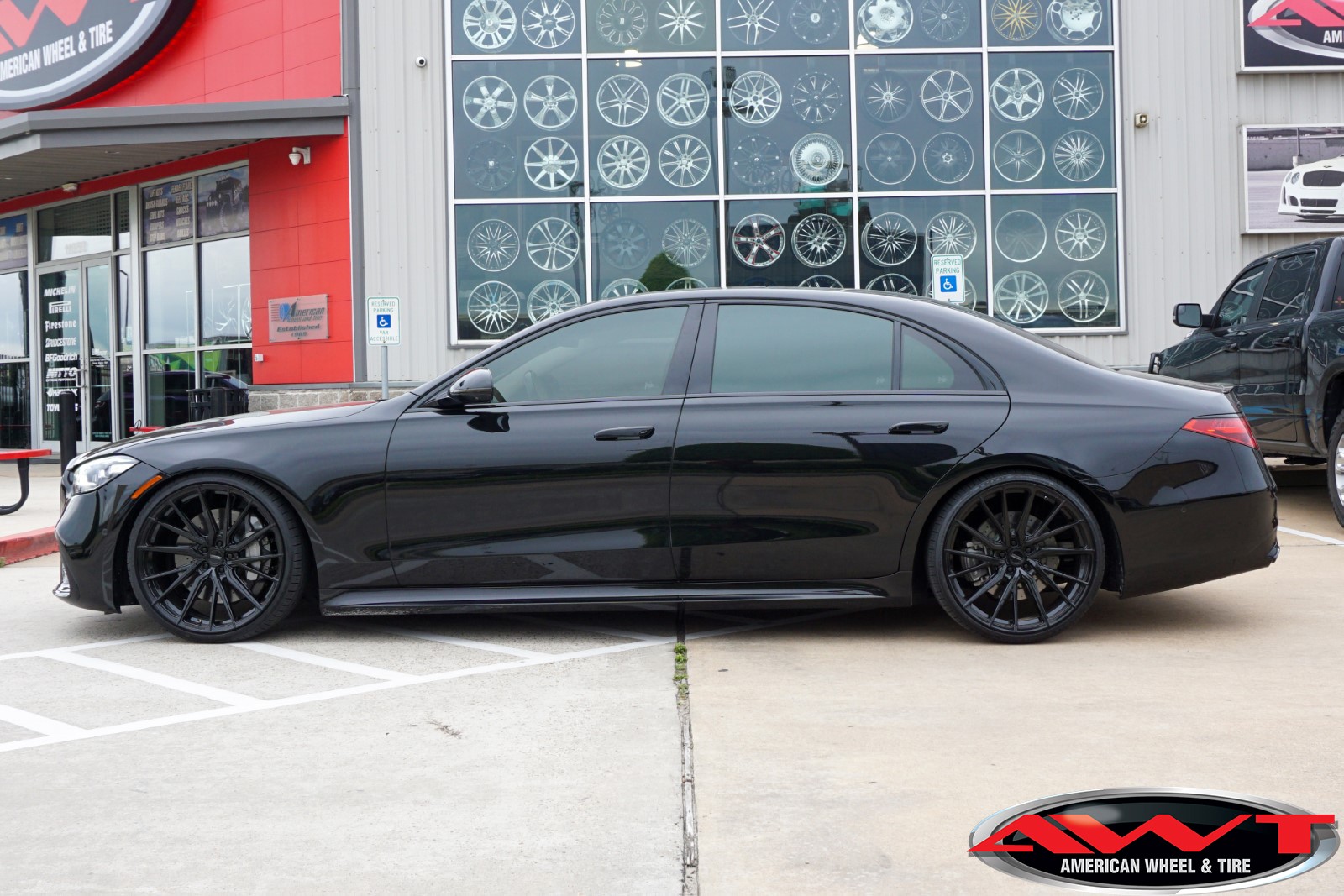 Black 2022 Mercedes S580